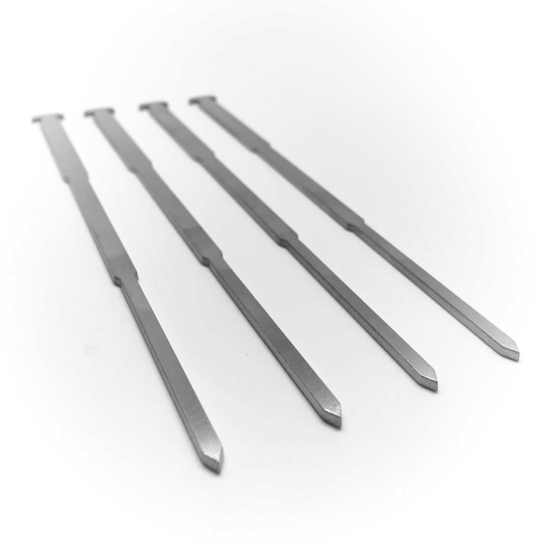 ATANI TITANIUM TENT STAKES • Suluk 46